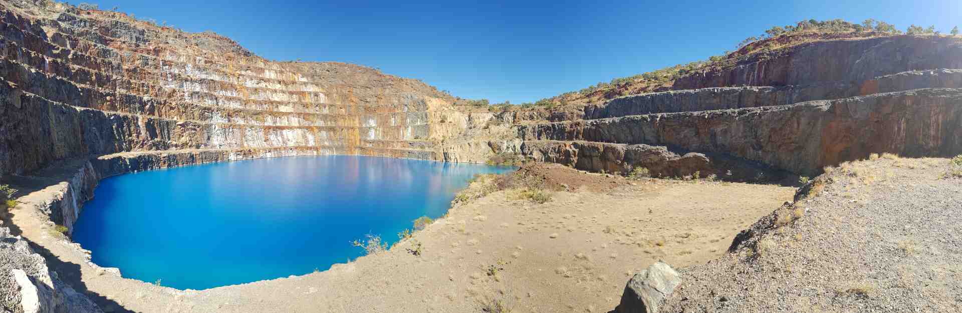 Freedom camp beside an abandoned uranium mine at Mary Kathleen ...