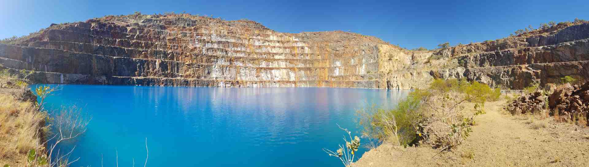Freedom camp beside an abandoned uranium mine at Mary Kathleen ...
