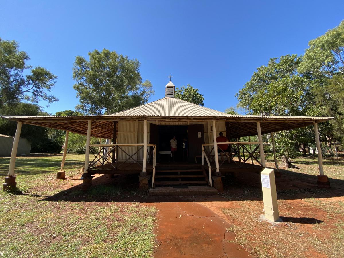 Camp at Lombadina, Western Australia - Camps Australia Wide