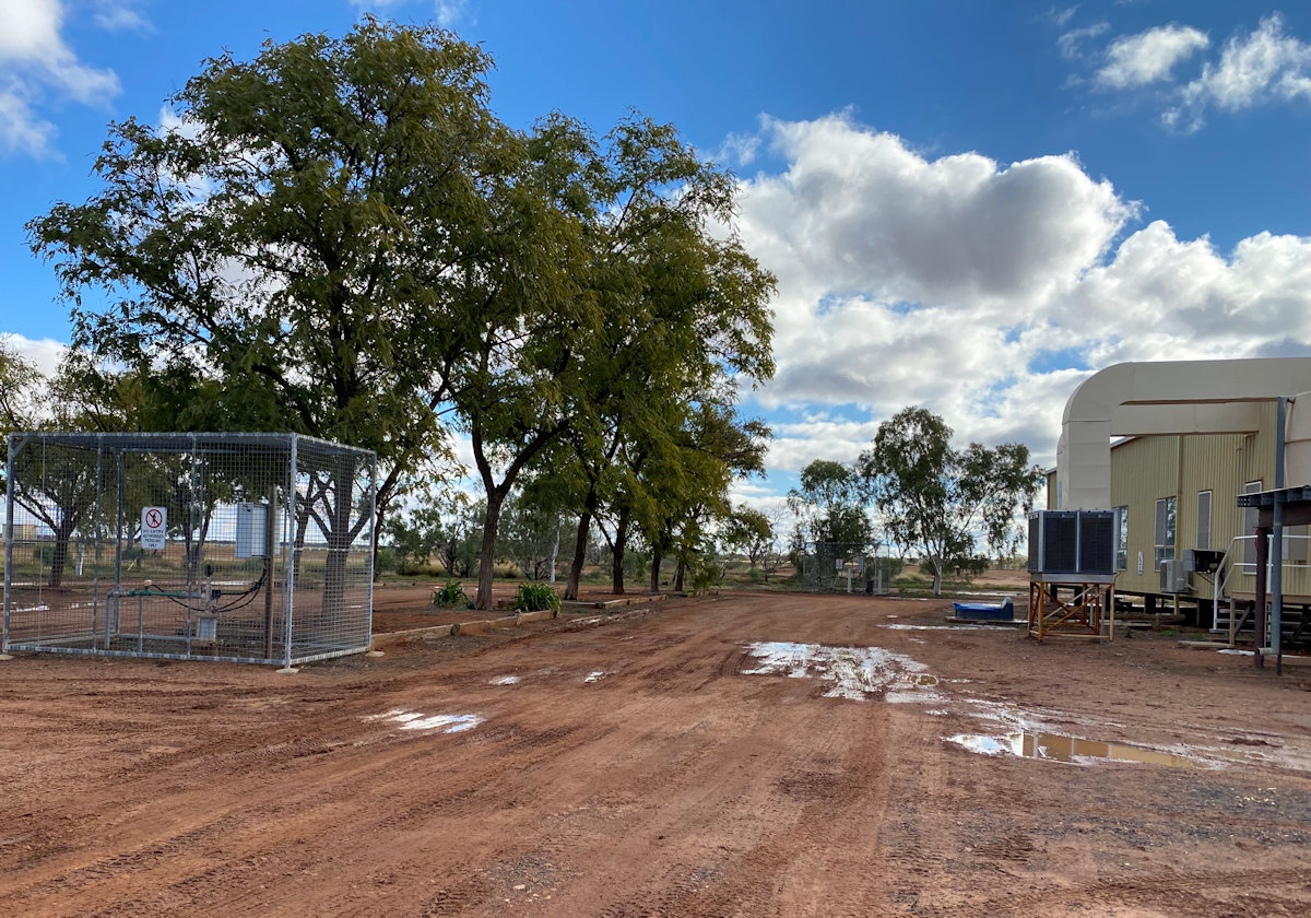 FREE camp: Eromanga Hall, Queensland - Camps Australia Wide