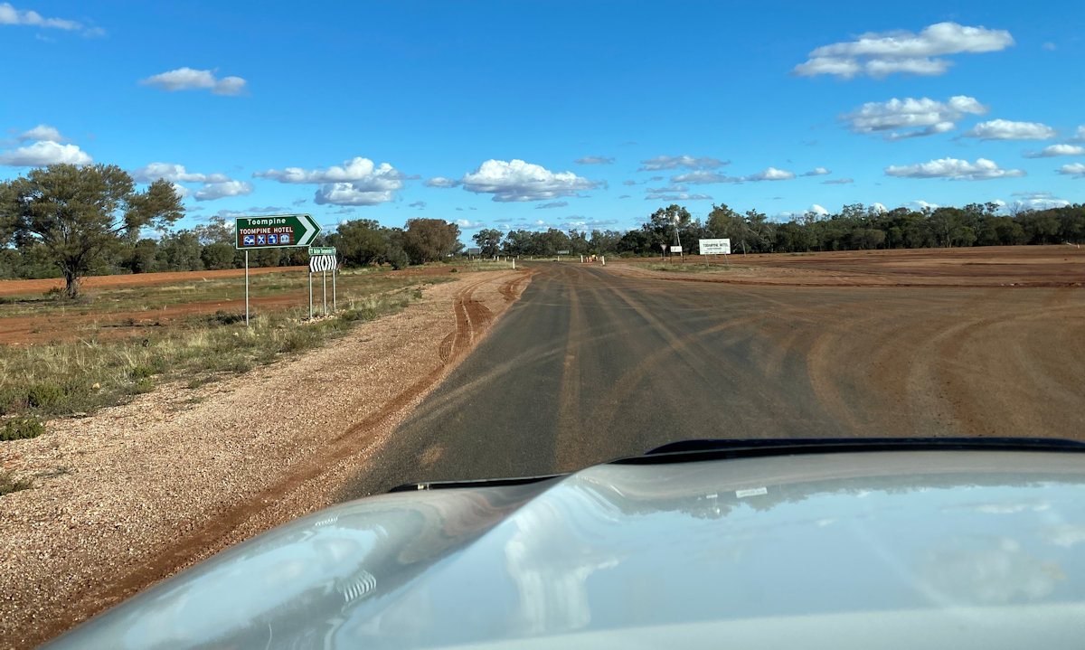 Free camping is open: Toompine Hotel, Queensland - Camps Australia Wide