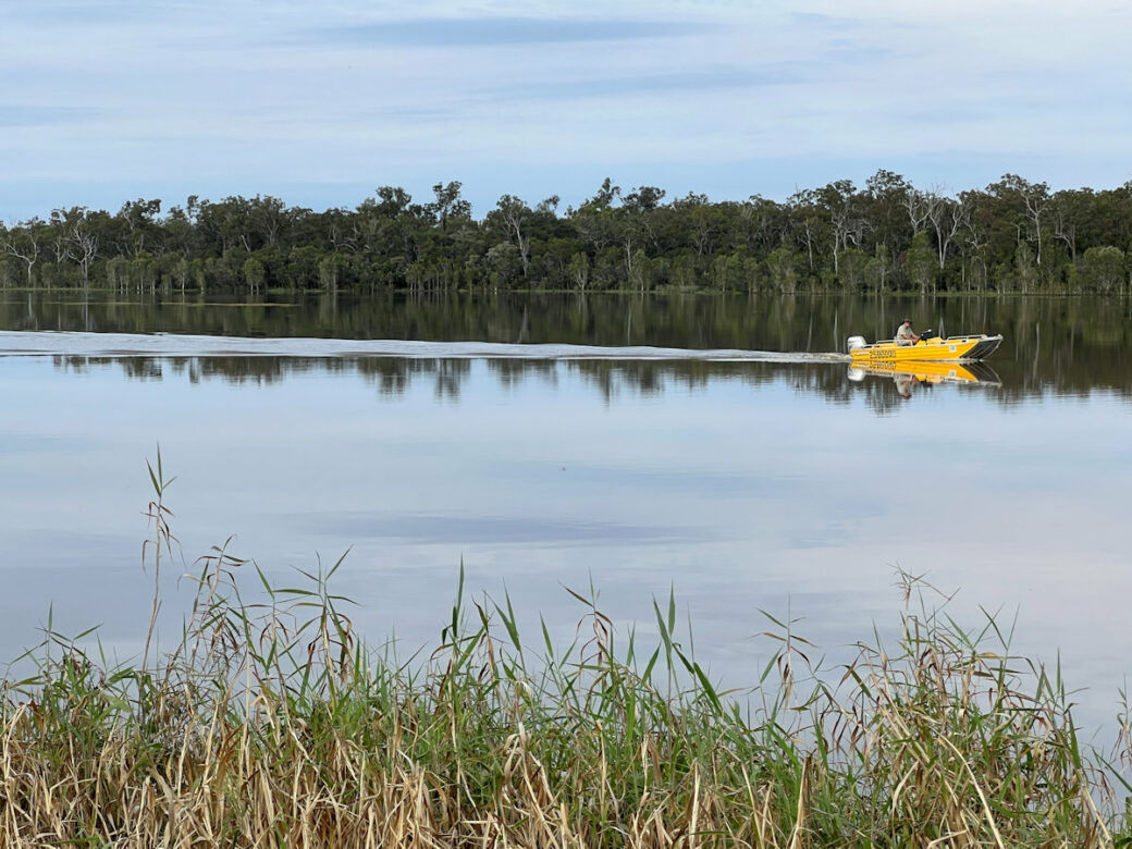 Ahh the serenity at Lake Lenthall, near Maryborough, Queensland - Camps ...