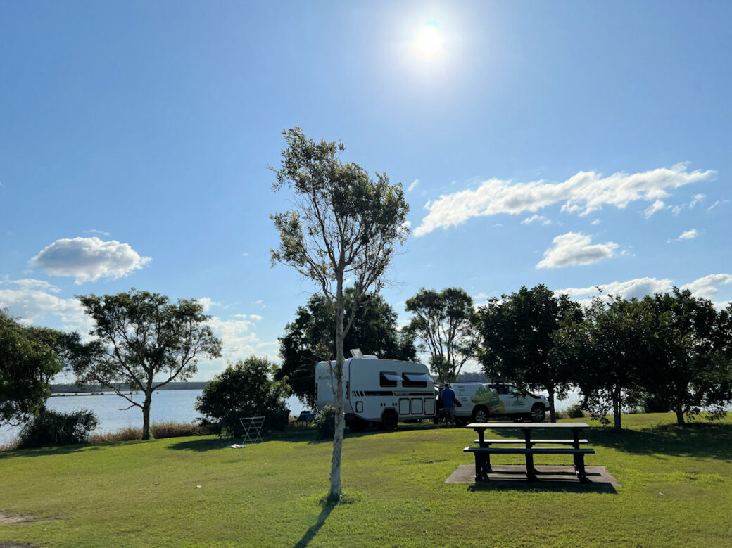 Ahh the serenity at Lake Lenthall, near Maryborough, Queensland - Camps ...