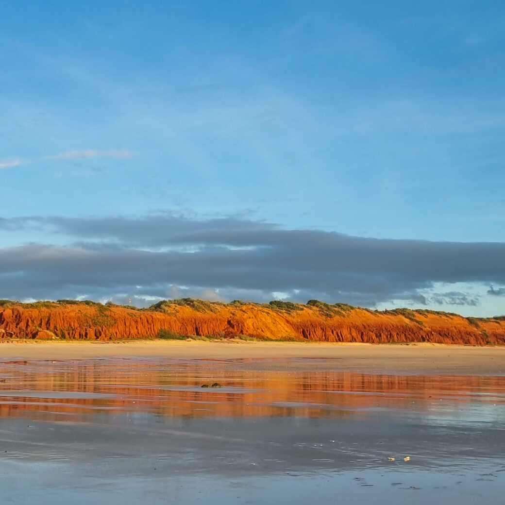Family fun camping at Barn Hill, Western Australia - Camps Australia Wide