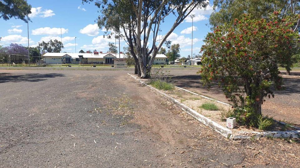 A shady stopover in Roma, Queensland - Camps Australia Wide