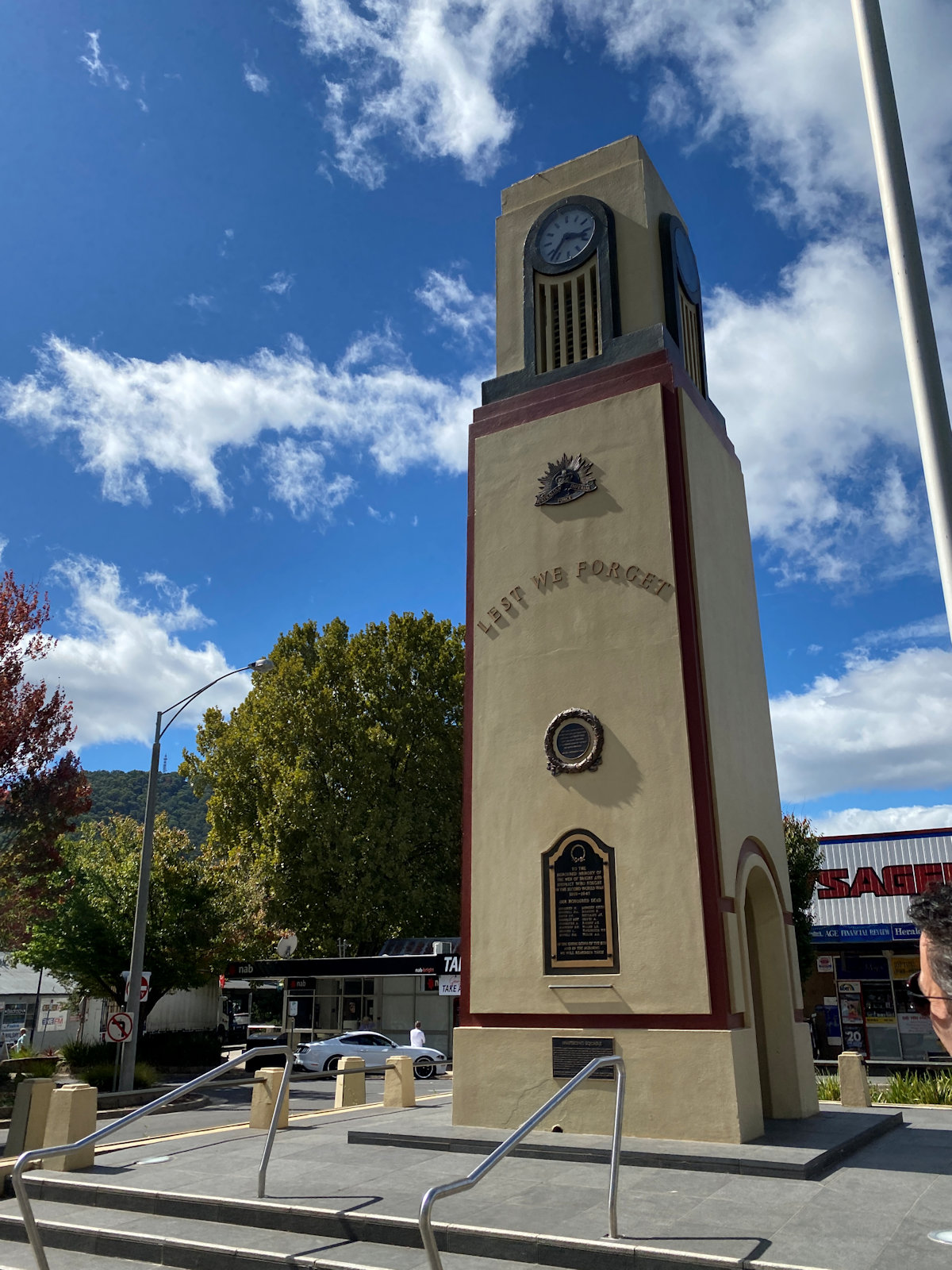 One of the prettiest places in Australia - Bright, Victoria - Camps ...