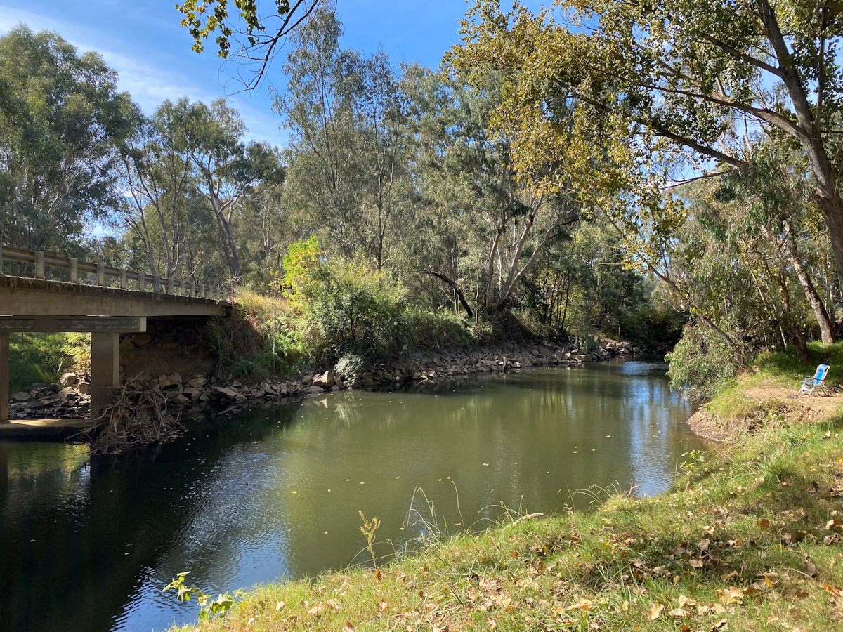 One of Victoria's BEST free camps: Pioneer Bridges - Camps Australia Wide