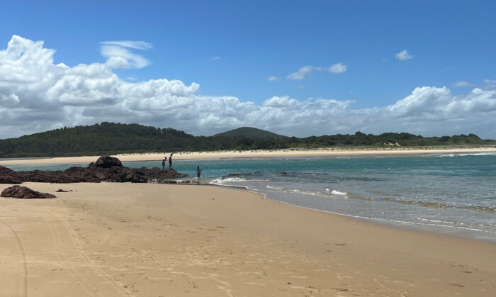 Must see: Red Rock Beach, NSW - Camps Australia Wide