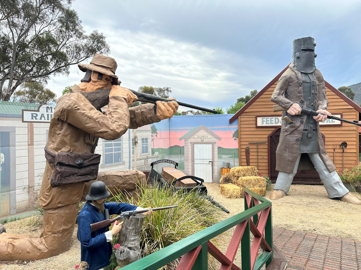 Camp along the Ned Kelly Route, Victoria - Camps Australia Wide