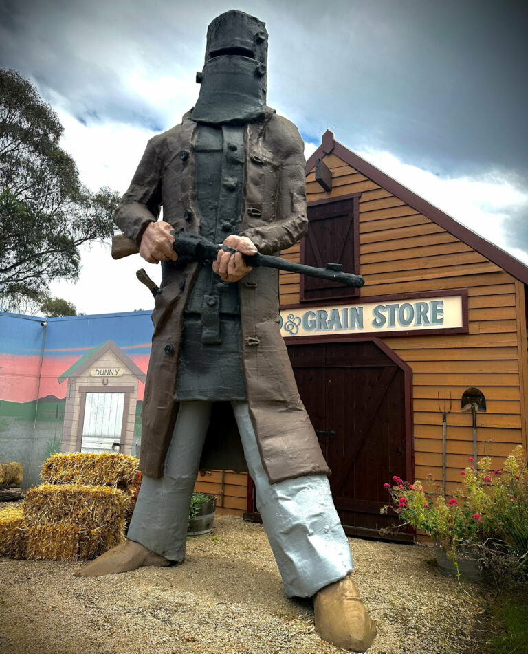 Camp along the Ned Kelly Route, Victoria - Camps Australia Wide