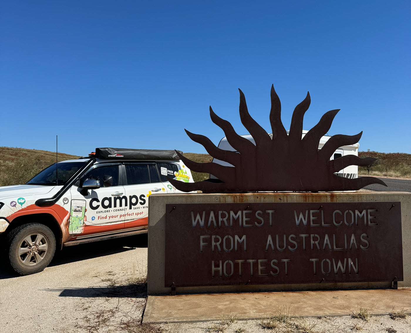 Beside the seaside at Kingston SE Jetty Parking Area - Camps Australia Wide